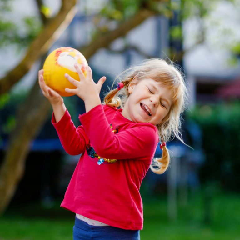 Bilateral Co ordination What Is It OneOnOne Childrens Therapy bilateral-co-ordination-what-is-it-oneonone-childrens-therapy